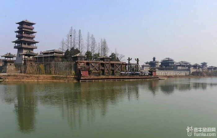 赤壁在哪,赤壁_大山谷图库